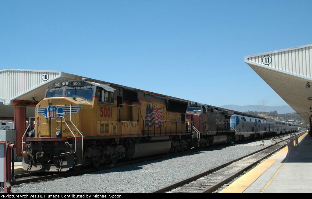 UP power for Coast Starlight at LAUPT